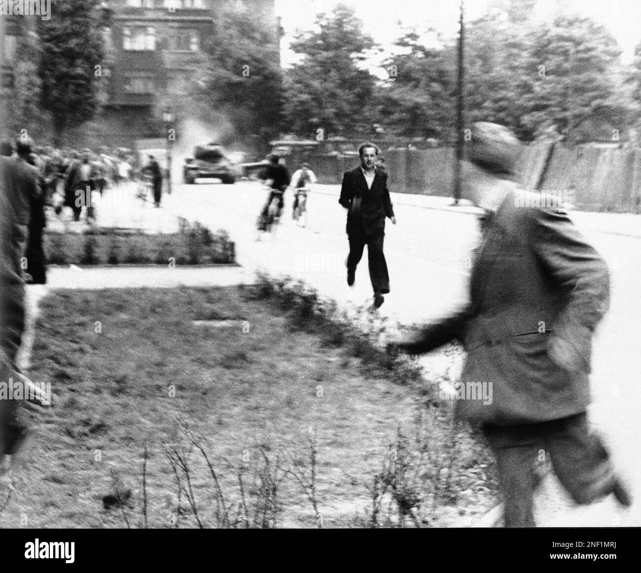 Surging mobs of striking workers in communist Poland’s industrial city ...