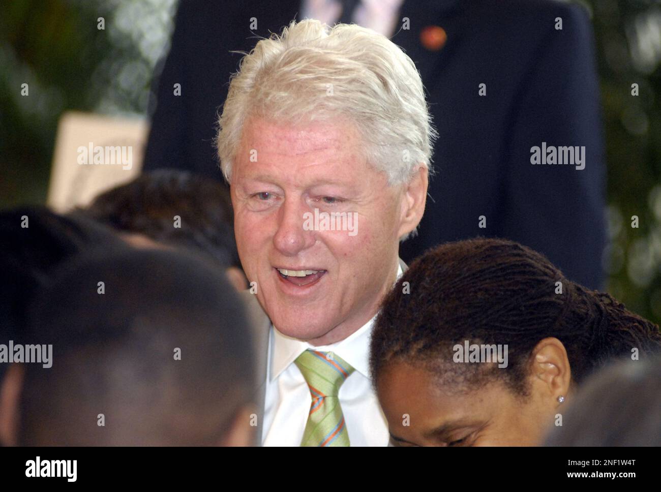 Former President Bill Clinton, greets members of the Council of ...
