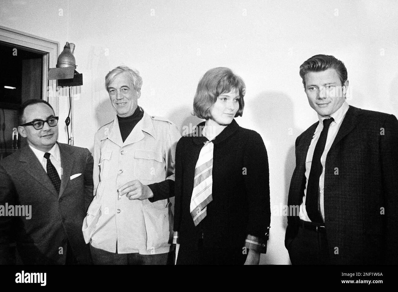 Dino De Laurentiis, left, hosted a cocktail party at the Italian ...