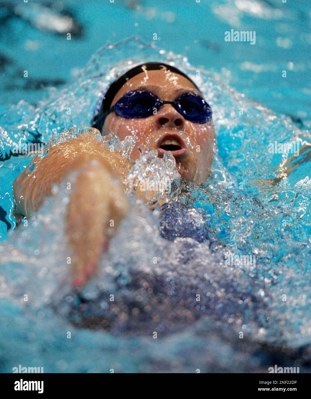 Elizabeth Beisel swims the backstroke in the women's 400-meter ...