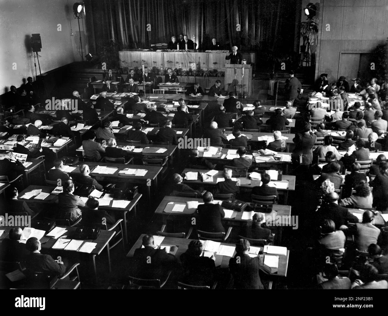 Birth of German Federal Republic --- The constitutional convention in ...