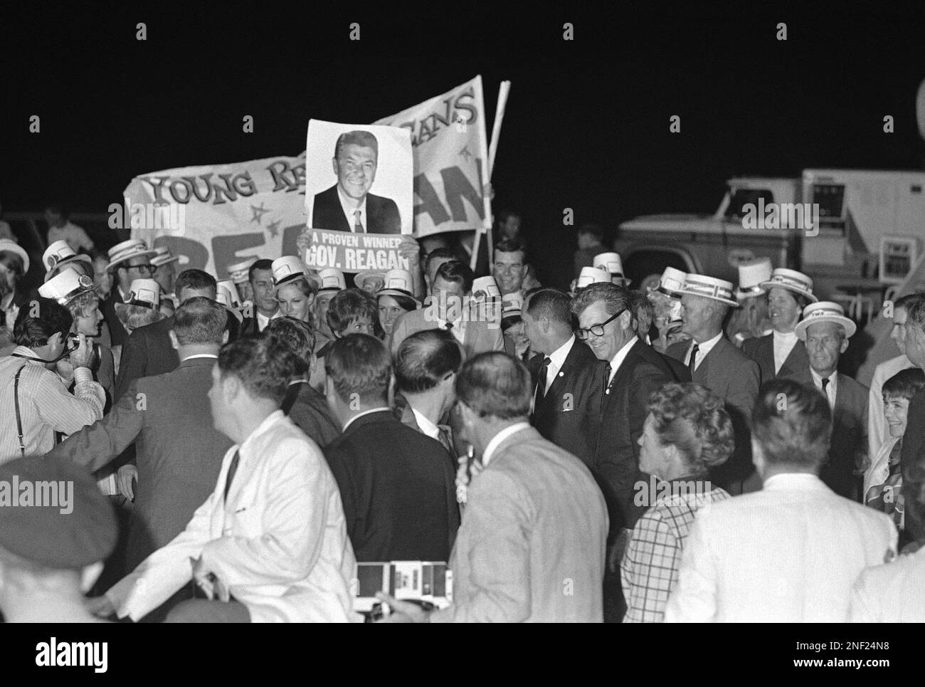 Greeters get a big smile from California Gov. Ronald Reagan as he ...