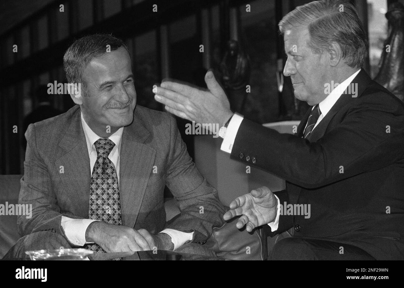 West German Chancellor Helmut Schmidt (r) meets on Tuesday, Sept. 12, 1978 in Bonn Syrian ...