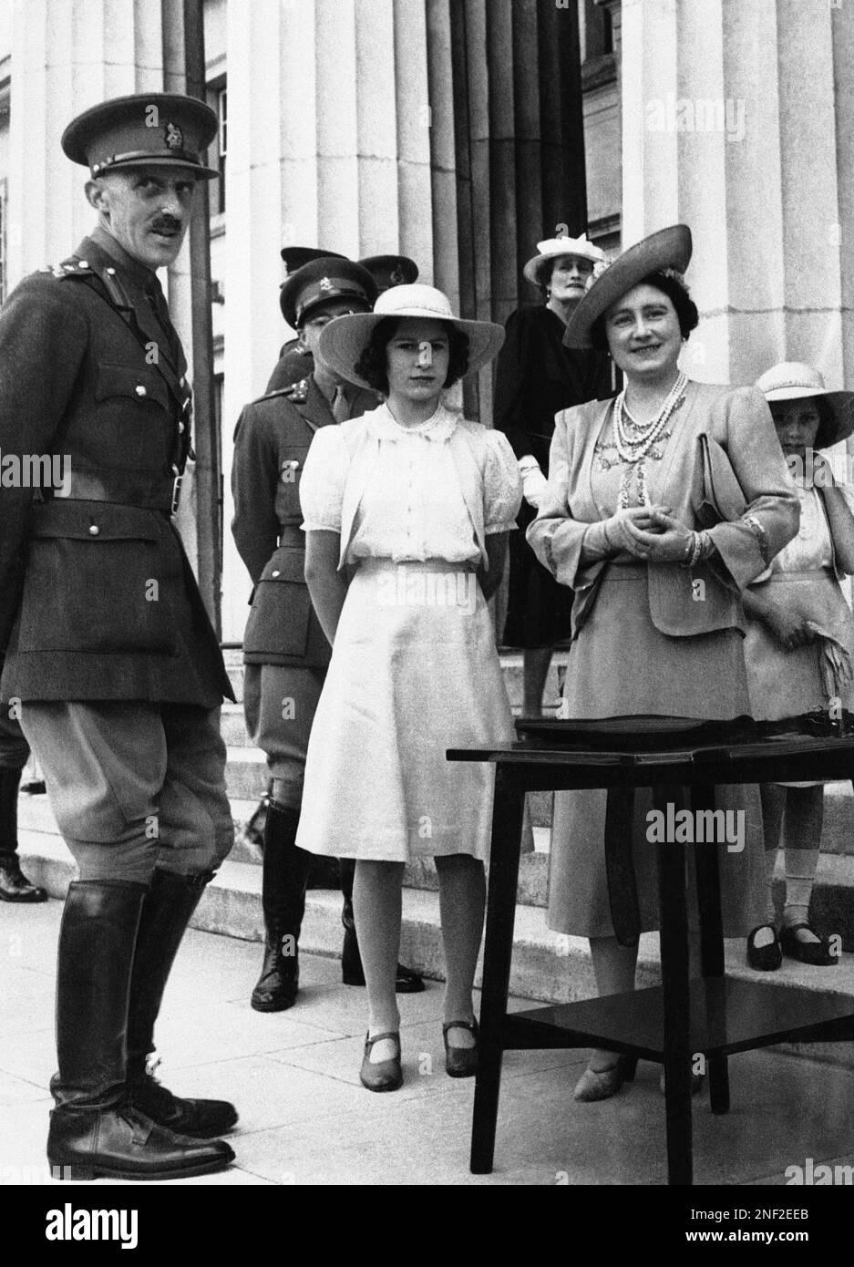 Reviewing cadets hi-res stock photography and images - Alamy