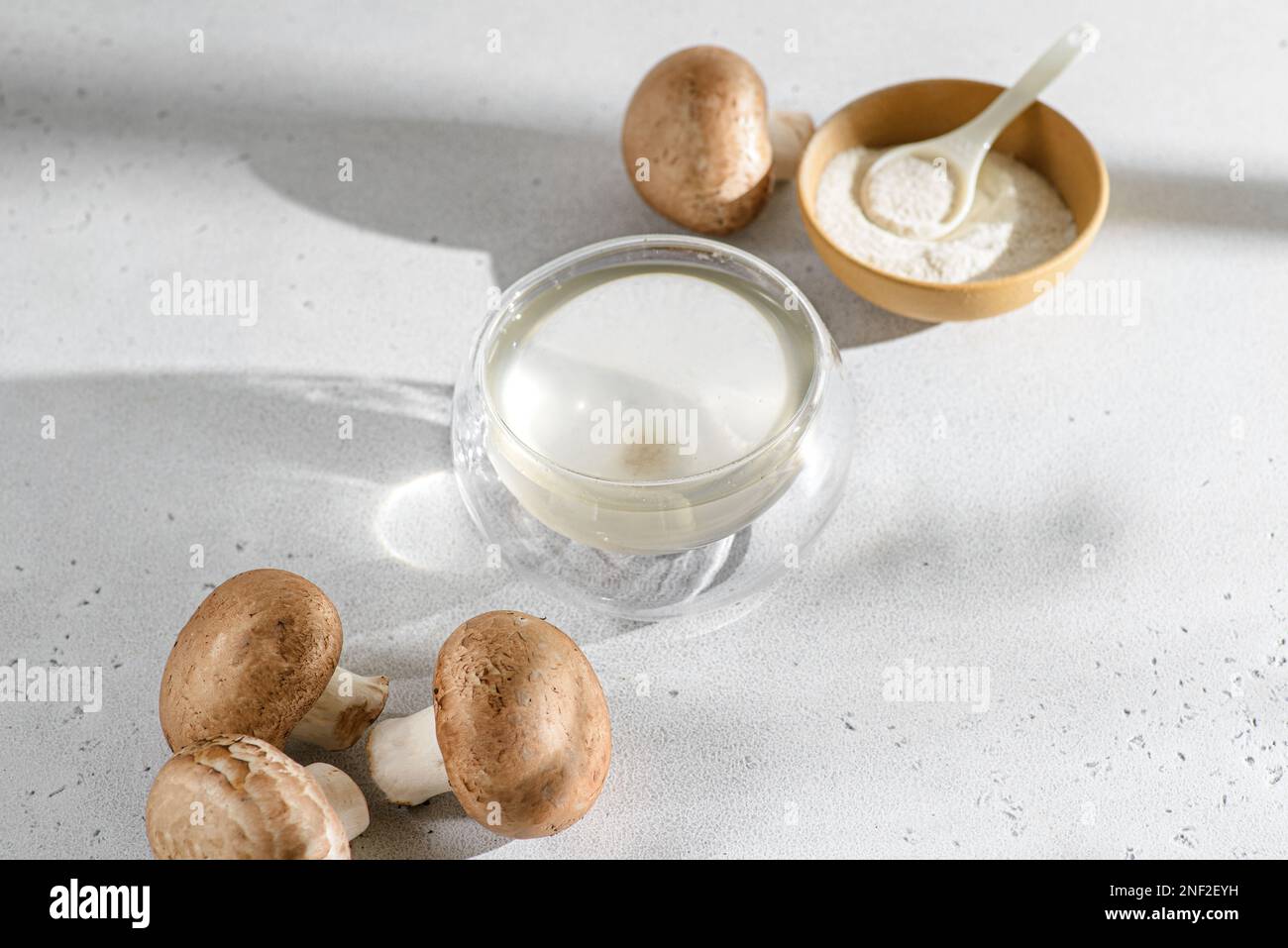 Shiitake tea hi-res stock photography and images - Alamy