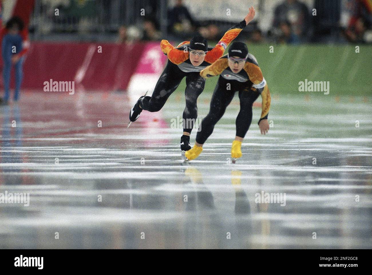 German speed skater Gunda Niemann, right, and Japan’s Seiko Hashimoto ...