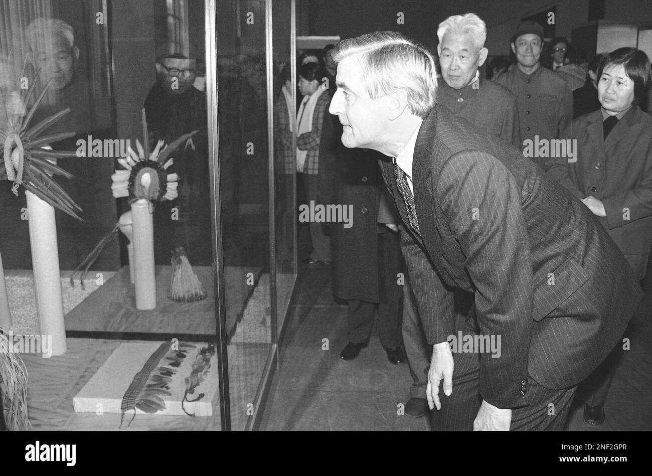Former Vice President Walter Mondale views the work in the Exhibit of ...