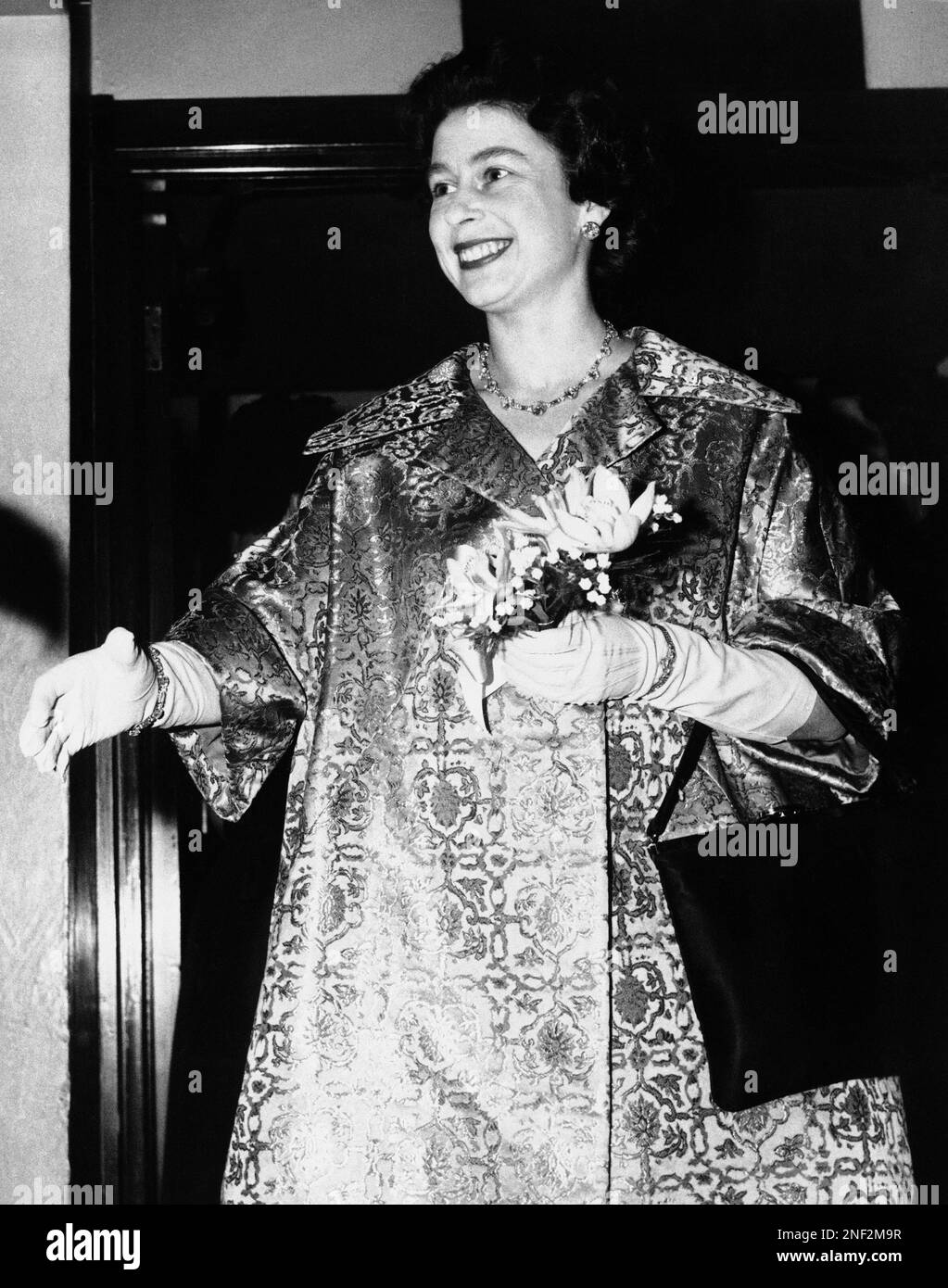 Queen Elizabeth II arrives at the opening night performance of "L ...