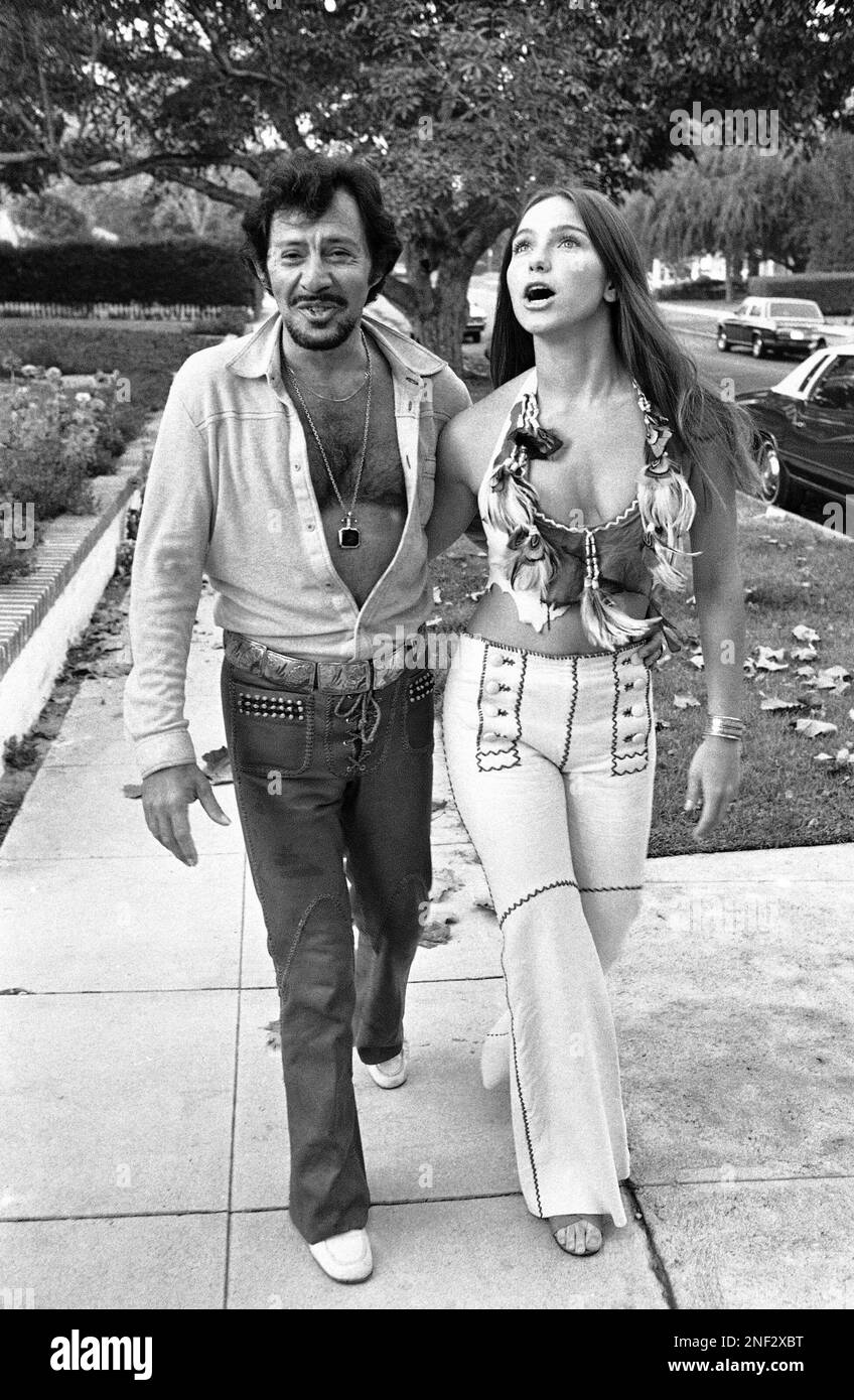 Singer Eddie Fisher, 47, shows off his new bride Terry Richard, 21, as ...