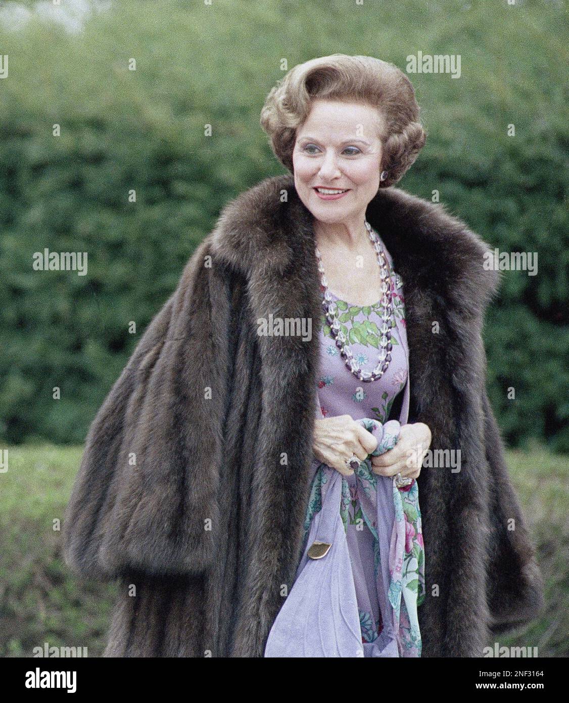 Abigail Van Buren, advice columnist, is shown at the wedding of Maria ...
