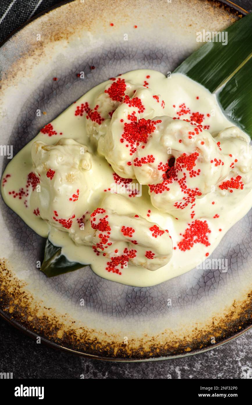 Wasabi tobiko roe hi-res stock photography and images - Alamy