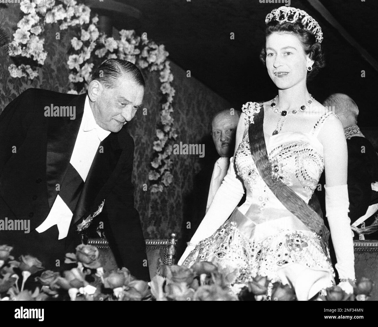 Queen Elizabeth And Her Father The Last Time Queen Elizabeth Saw Her