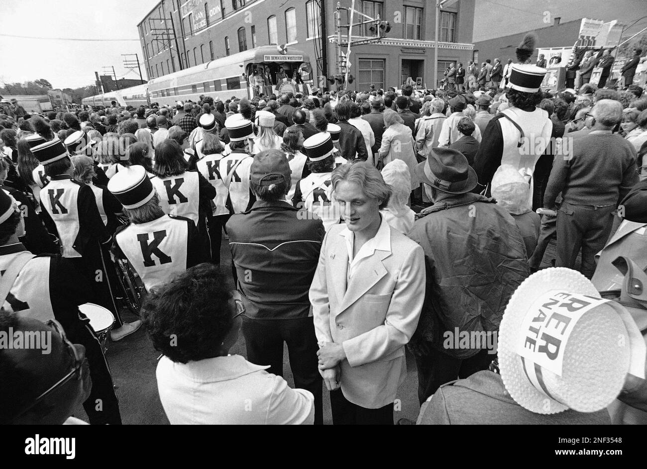 Standing transportation crowded building exterior architecture hi-res ...