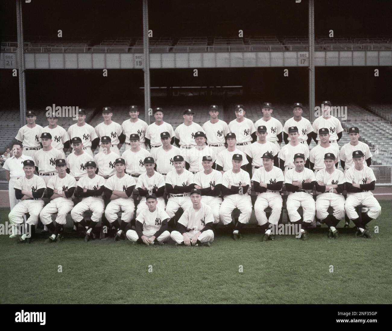 The New York Yankees are shown in a group portrait, Sept. 15, 1955. (AP ...