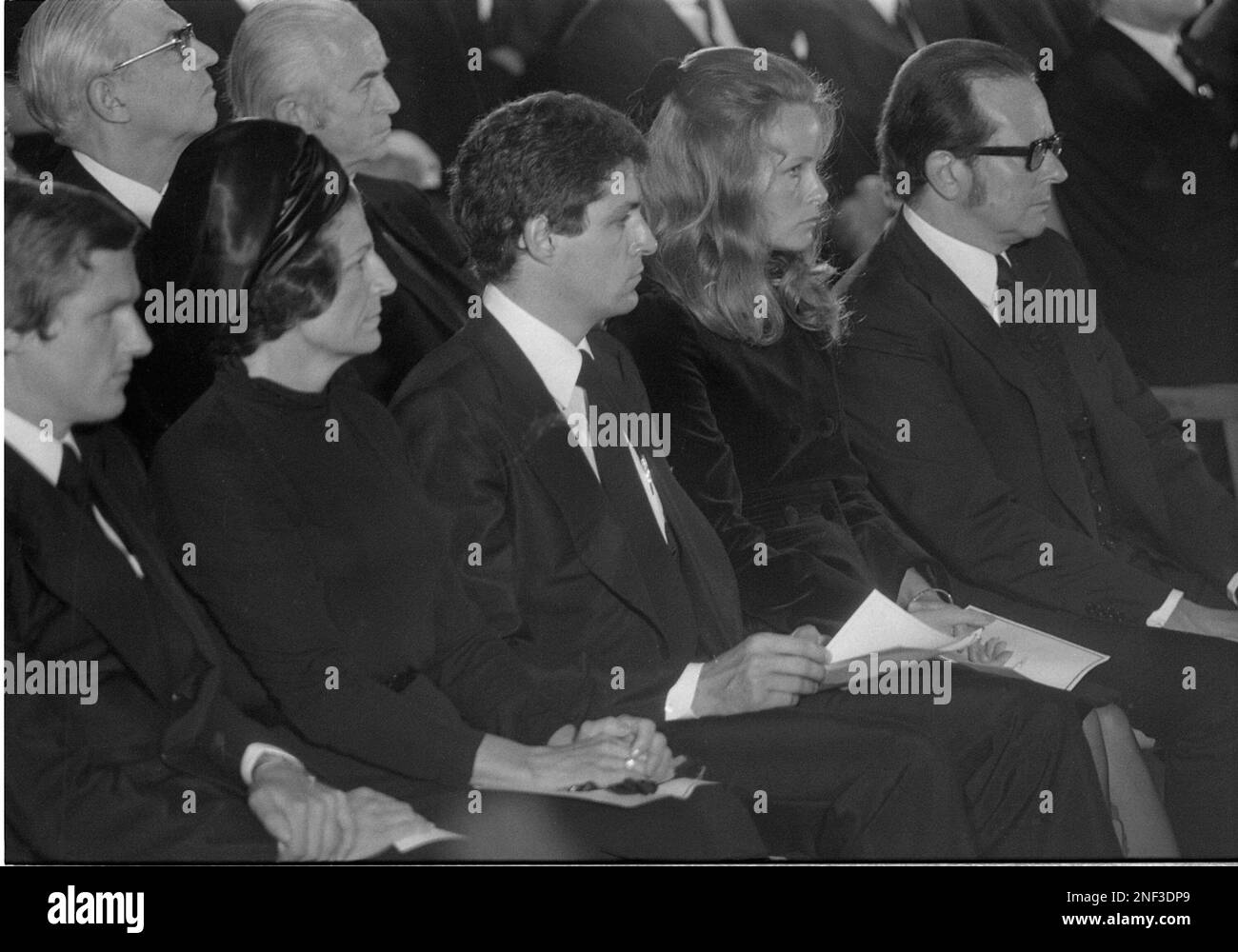 Family members are pictured during the funeral ceremony of the richest ...