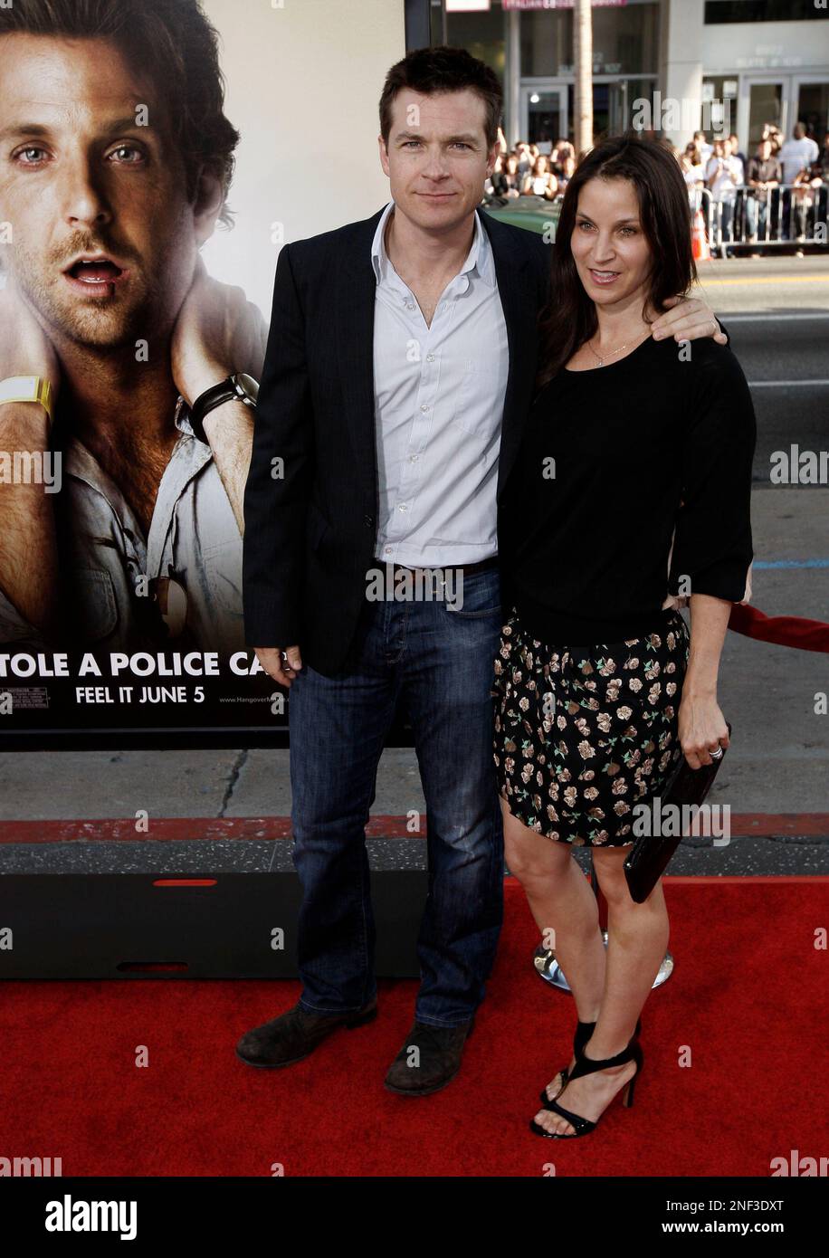 Jason Bateman and wife Amanda arrive at the premiere of "The Hangover ...