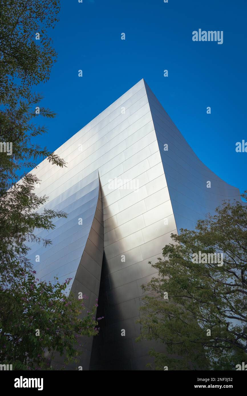 A vertical shot of reflective walls of Walt Disney Concert Hall in Los ...