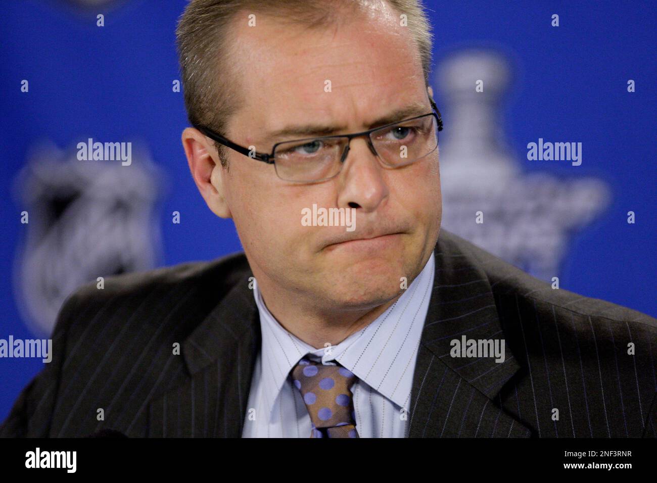 Carolina Hurricanes coach Paul Maurice pauses between questions during ...
