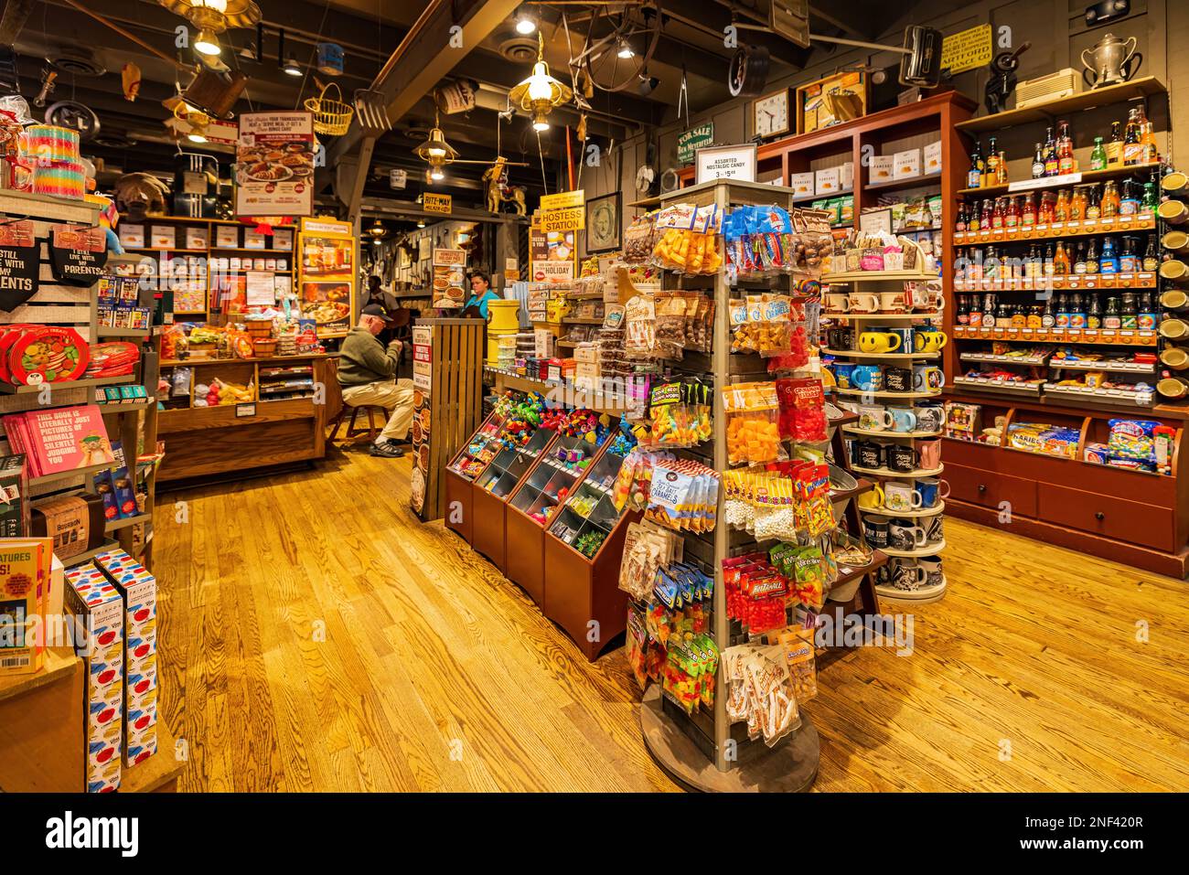 Texas, NOV 23 2022 - Interior view of the Cracker Barrel Old Country ...