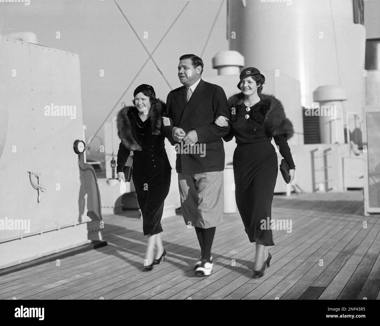 New York Yankees star Babe Ruth arrives in San Francisco from Honolulu ...