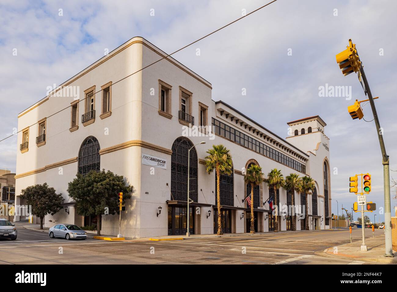 Texas, NOV 25 2022 - Overcast view of the First American Bank of El Paso downtown Stock Photo ...