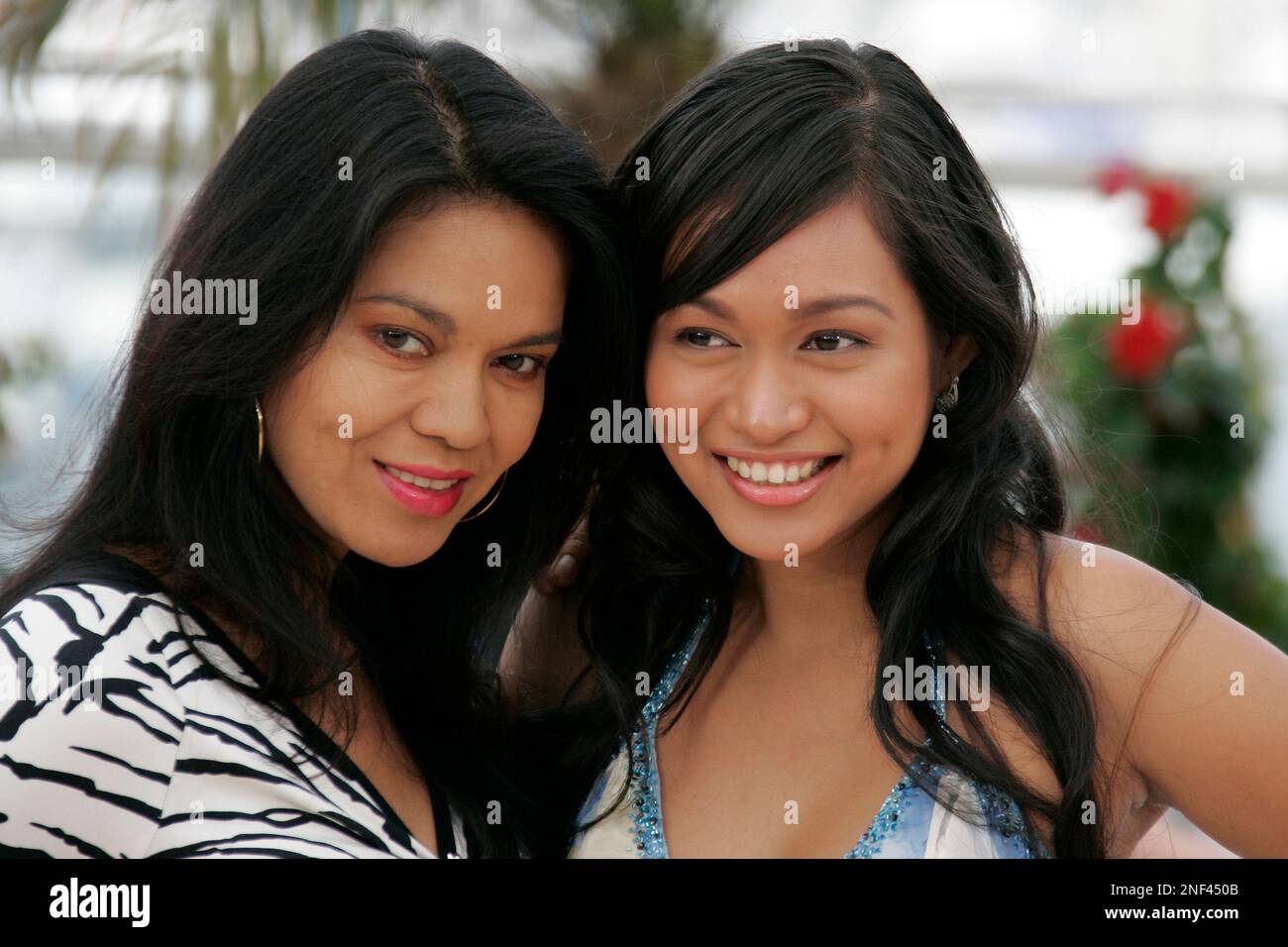 Filipina actresses Maria Isabel Lopez, left, and Mercedes Cabral attend ...