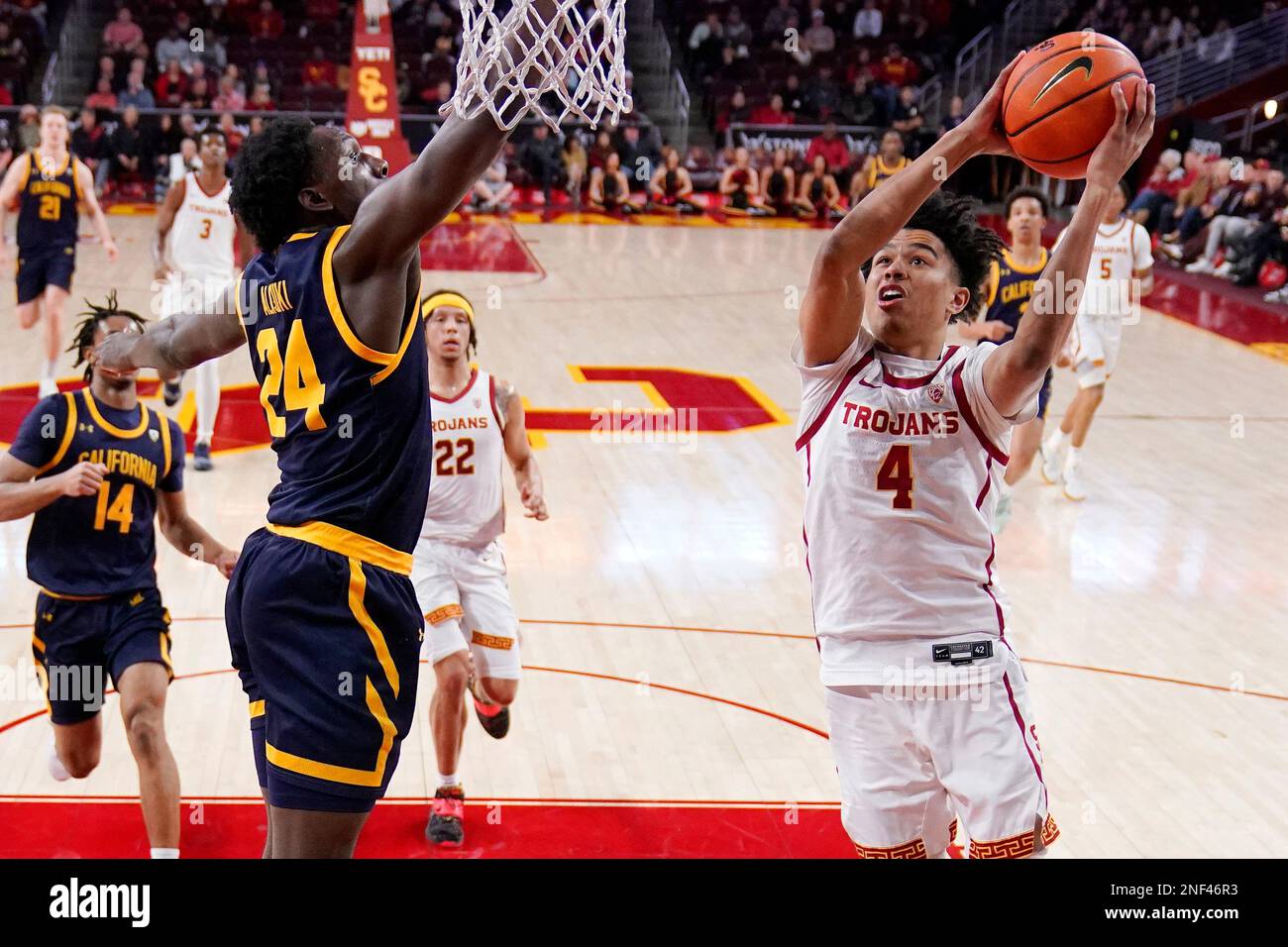 Southern California guard Oziyah Sellers, right, shoots as California ...