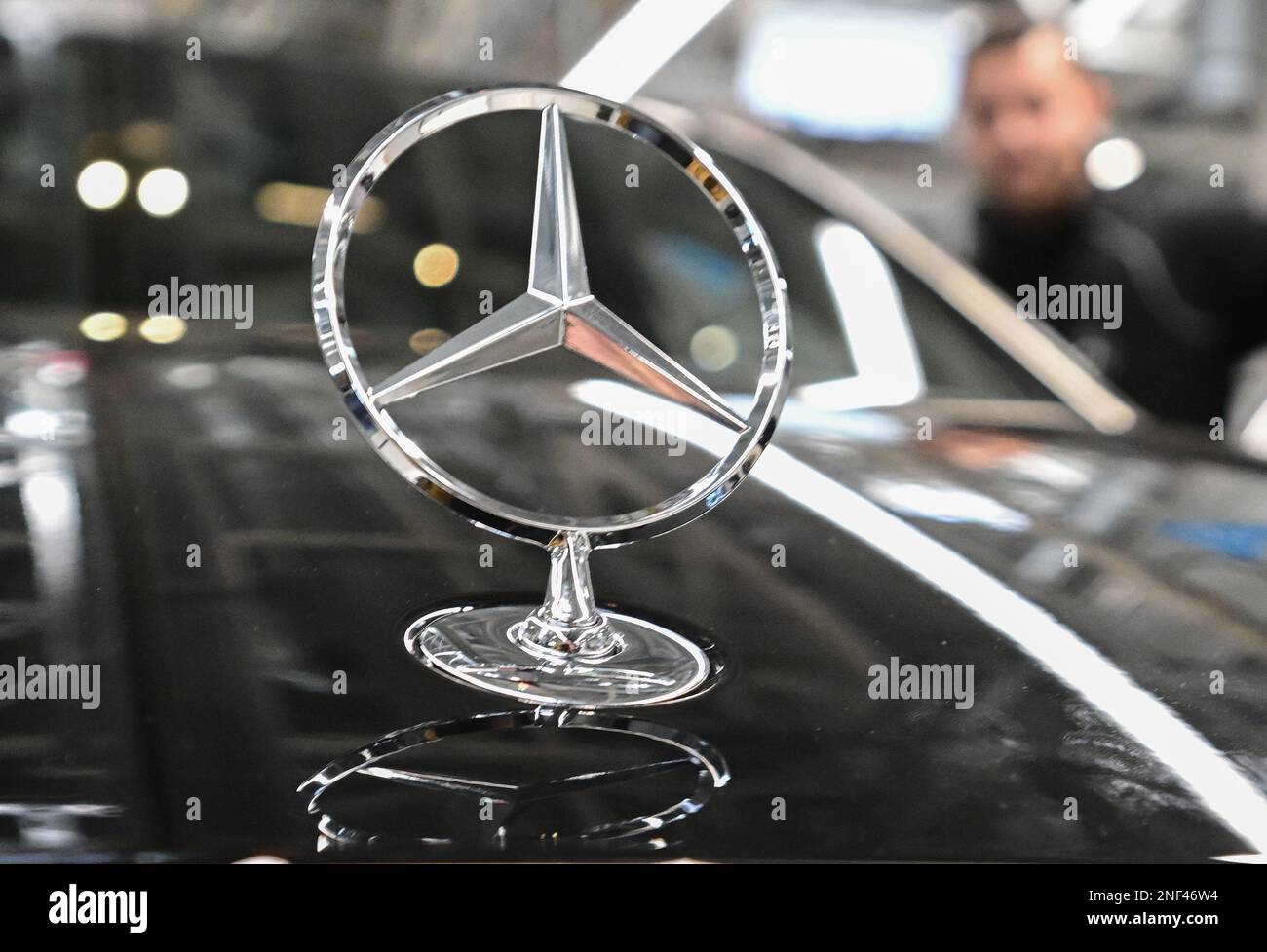 Sindelfingen, Germany. 13th Feb, 2023. Employees of the Stuttgart-based ...