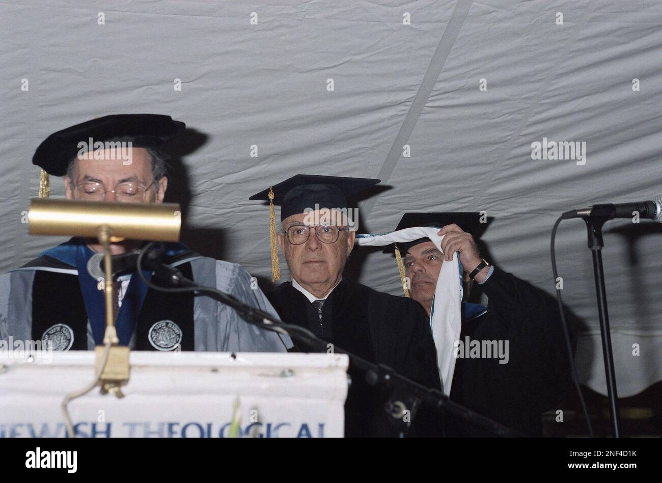 Robert S. Strauss, center, the U.S. Ambassador to the Russian ...