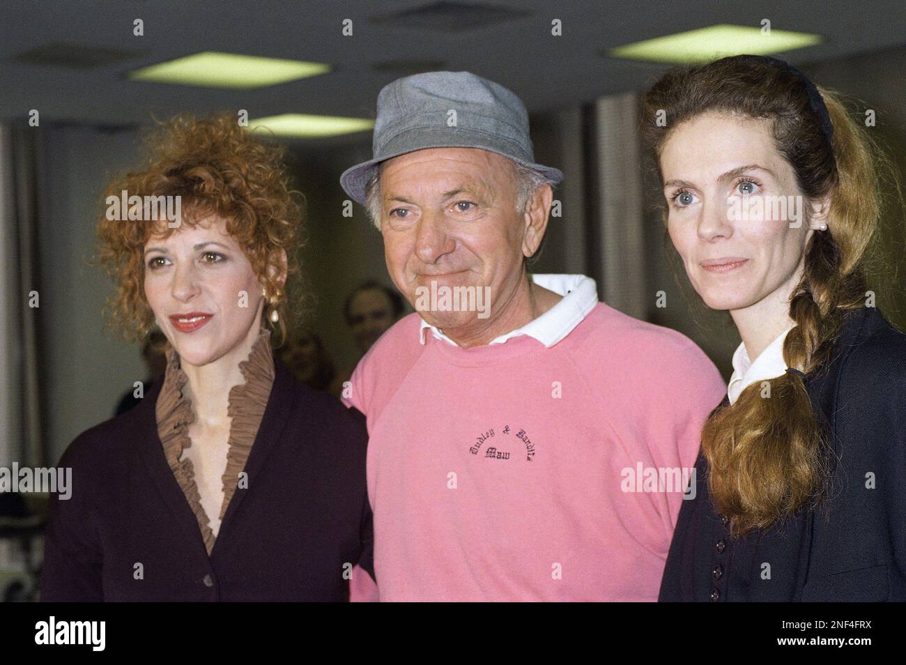 Actor Jack Klugman, center, poses with Actress Ellen Greene, left and ...