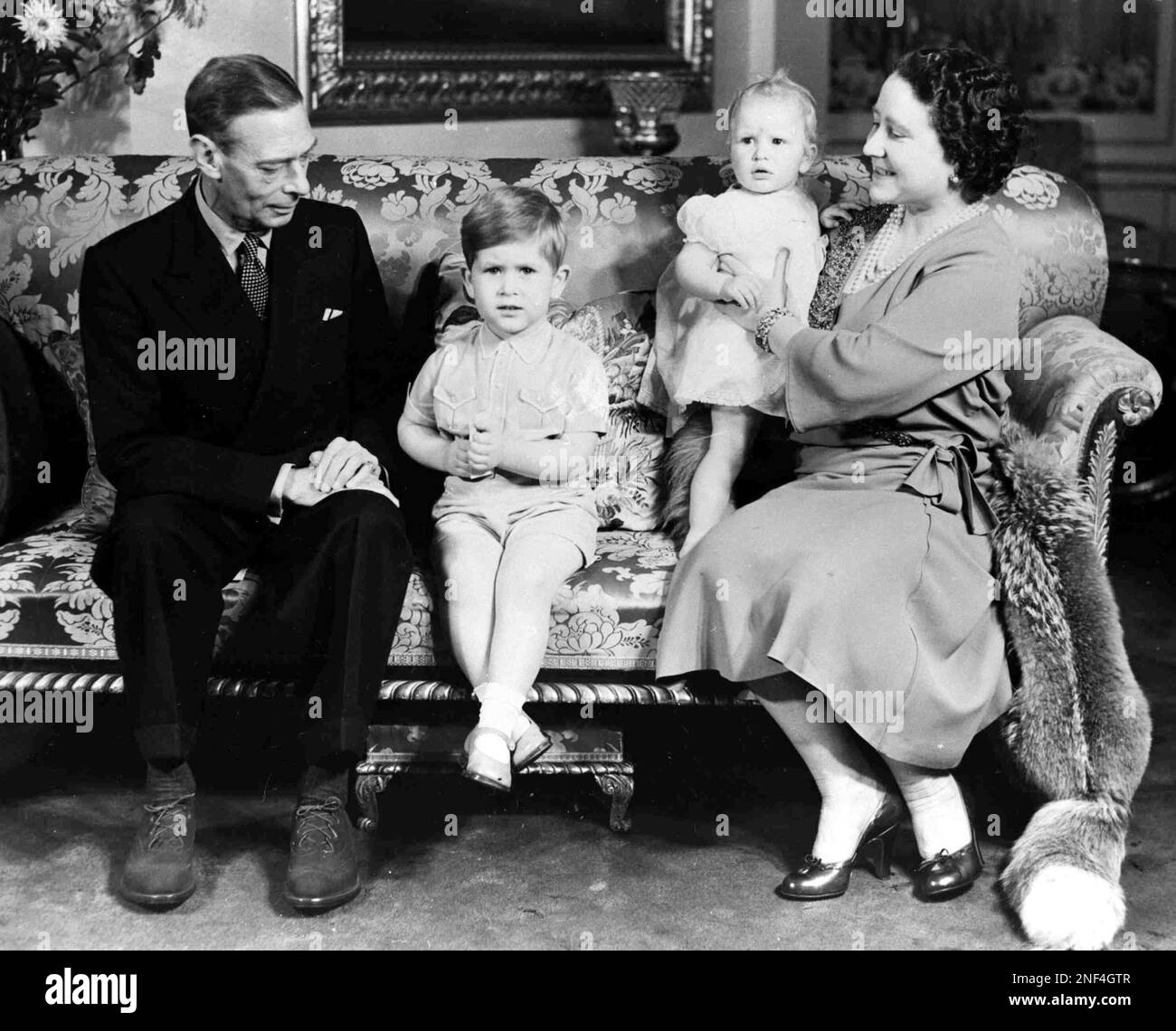 Britain's King George VI with his grandson Prince Charles ...