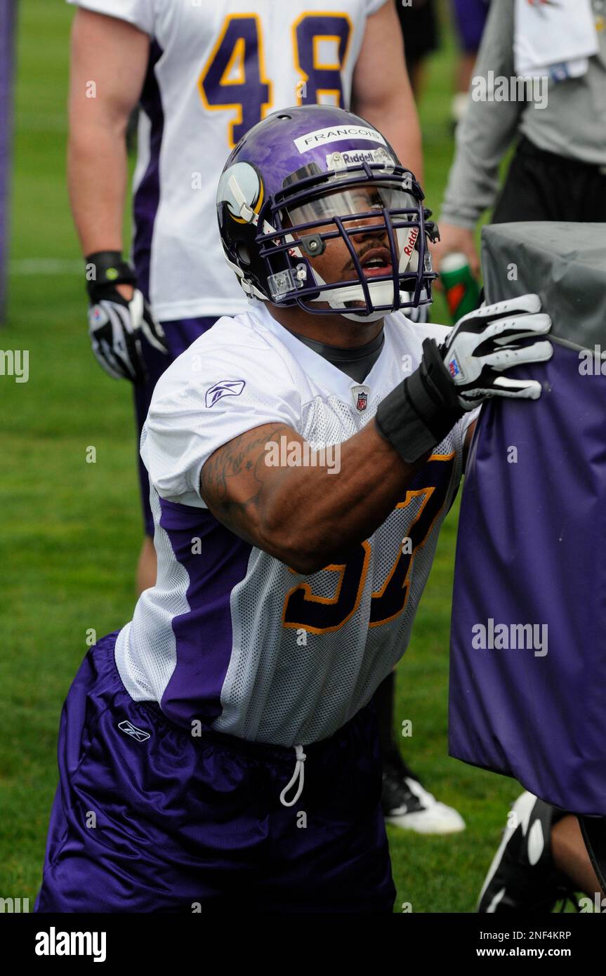 Tackle Phil Loadholt (71) is shown at the Minnesota Vikings football ...