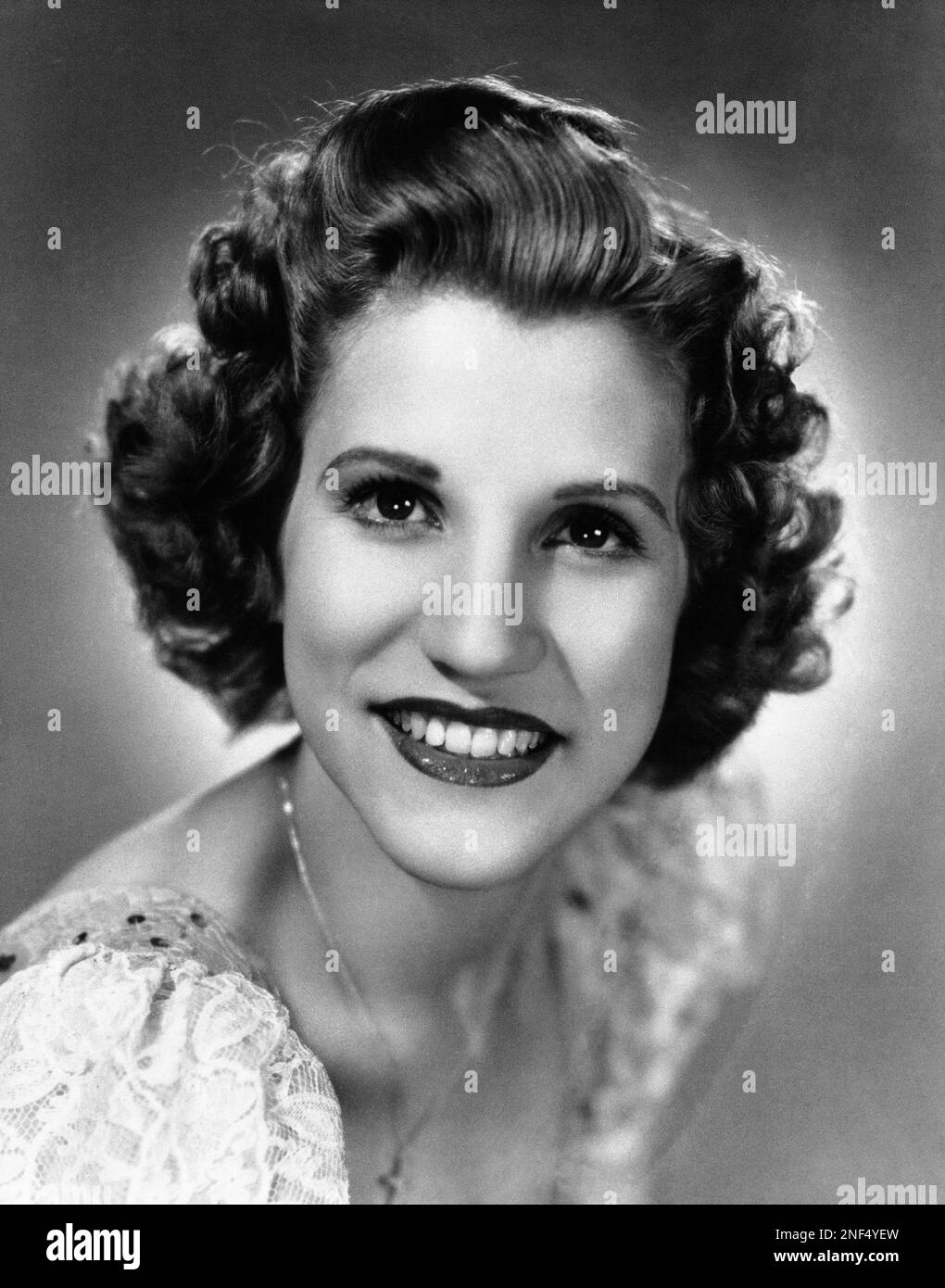 Singer Patty Andrews of the Andrews Sisters is seen, 1942. (AP Photo ...