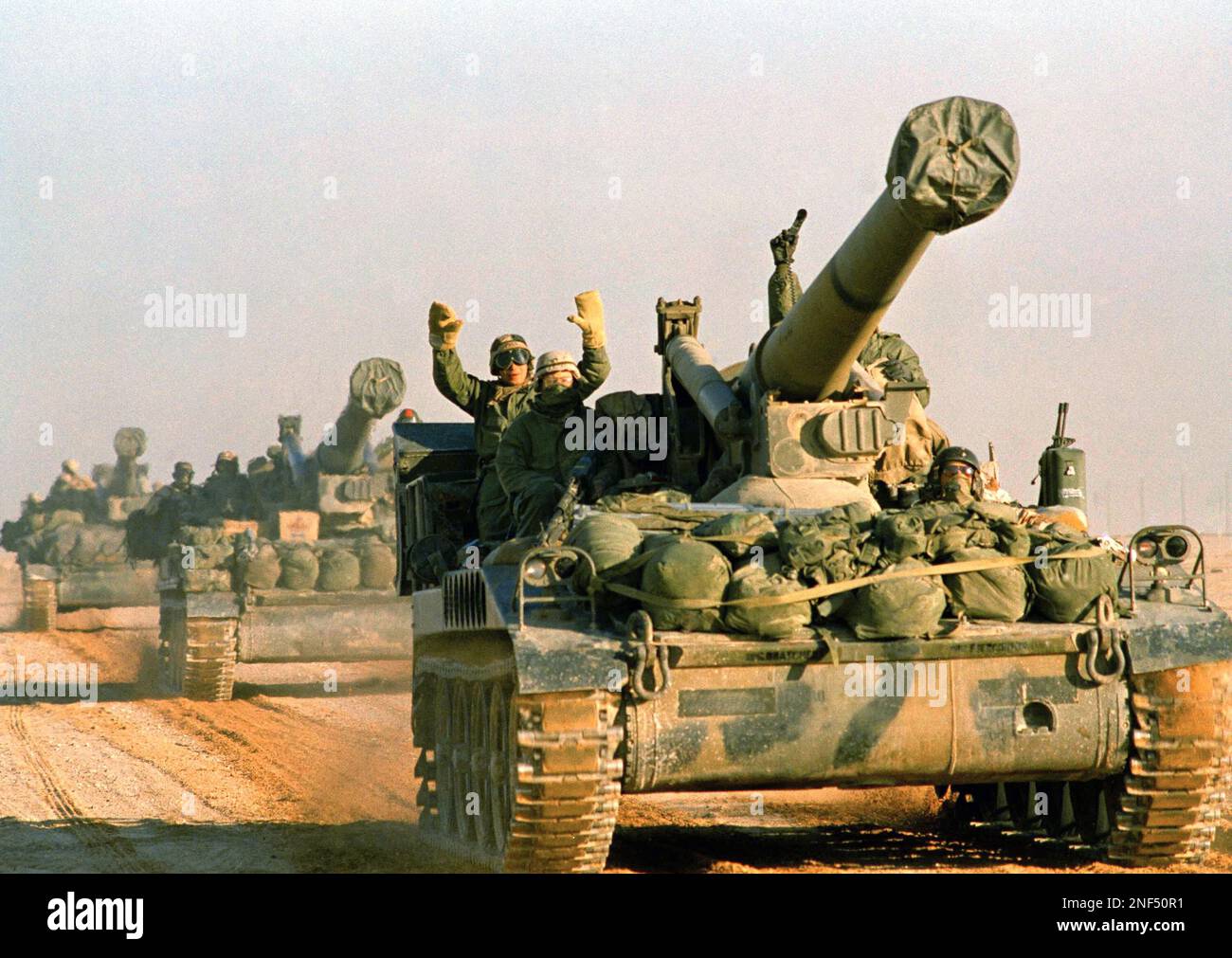 U.S. Army 155mm self-propelled Howitzers assigned to the 7th Corps head ...