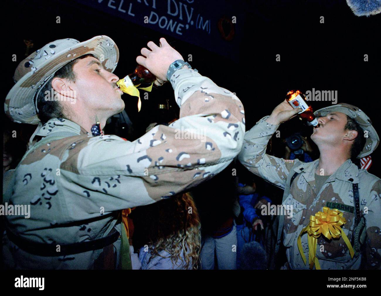 Robert Hamilton, left, and Randy Towsey enjoy their first beers in ...