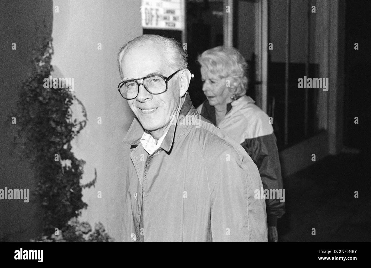 Veteran actor Harry Morgan arrives for the "M*A*S*H*" cast party at a ...