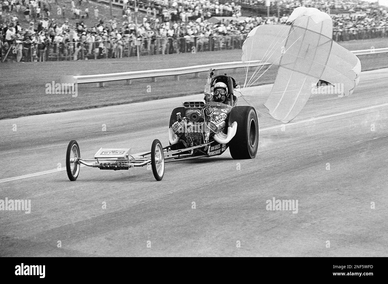 Don "Big Daddy" Garlits makes victory sign at Indianapolis Raceway Park ...