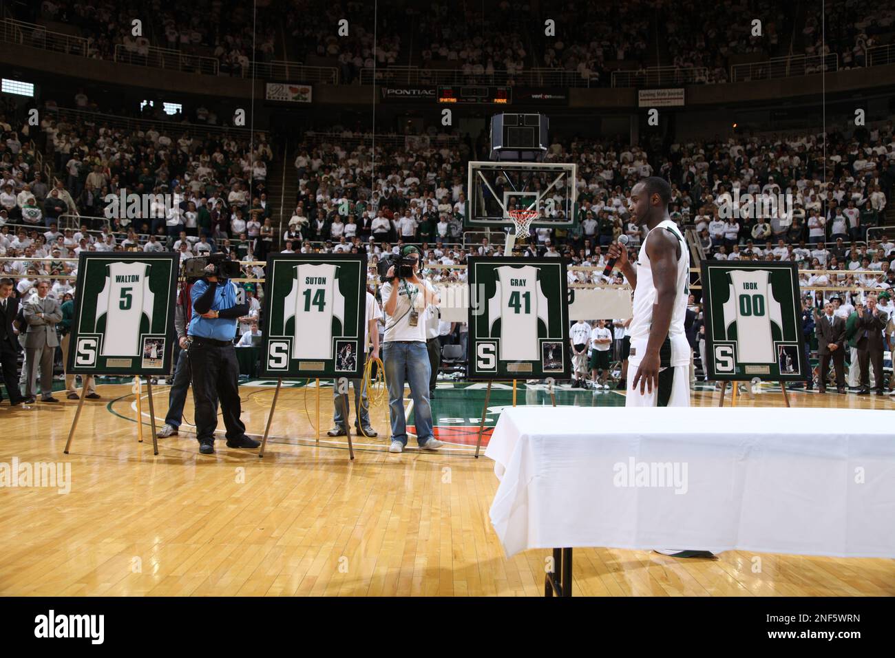Michigan State senior Travis Walton addresses the crowd following an ...