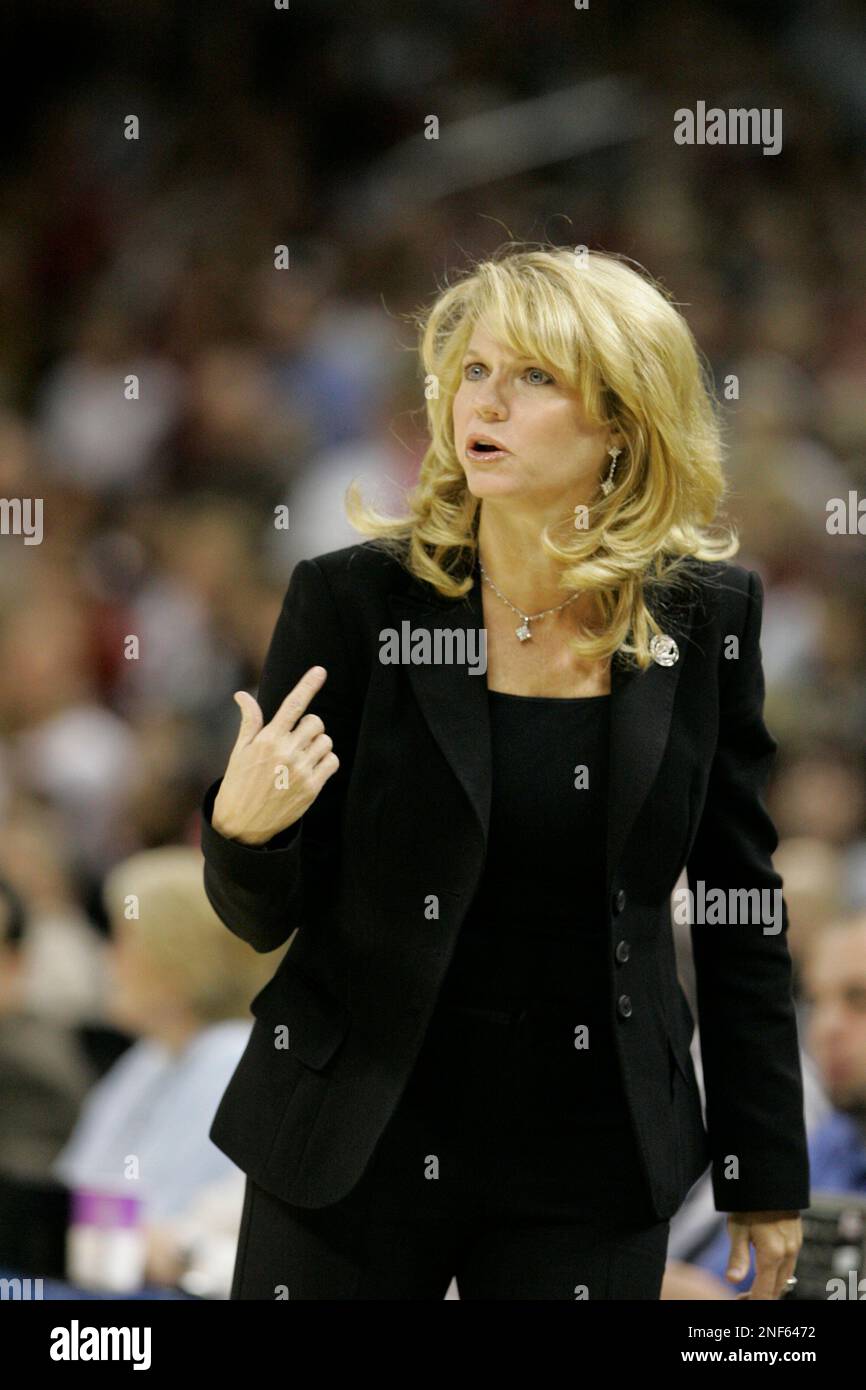 Oklahoma coach Sherri Coale during a women's NCAA tournament regional ...