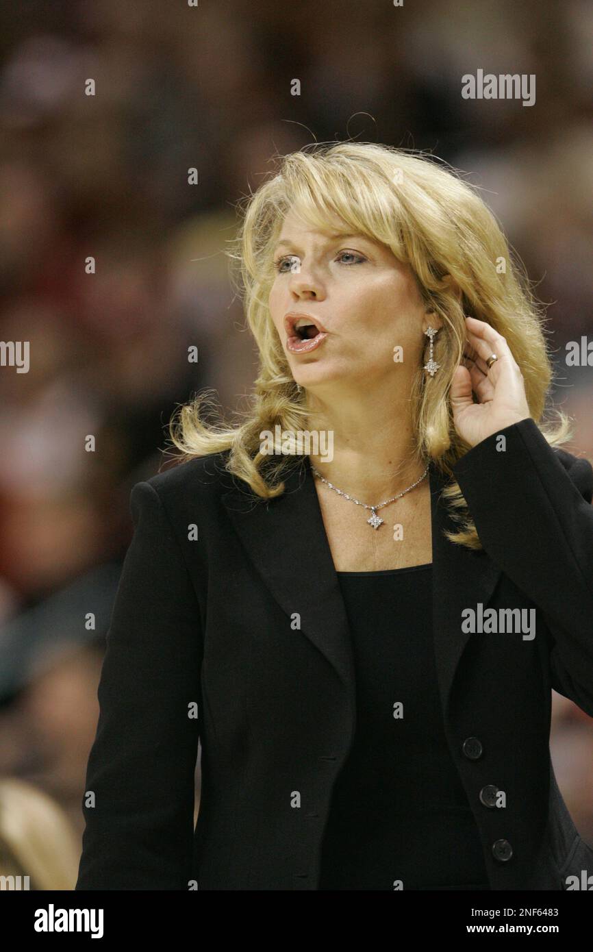 Oklahoma coach Sherri Coale during a women's NCAA tournament regional ...