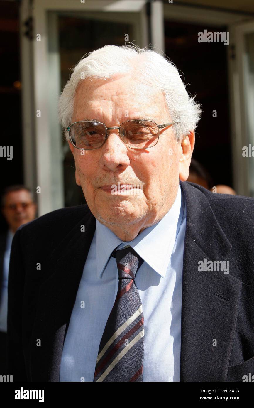 Italian journalist Mario Cervi attends the Premio Balzan award ceremony ...