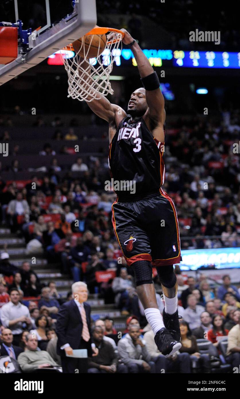 Dwyane Wade 2009 Dunk
