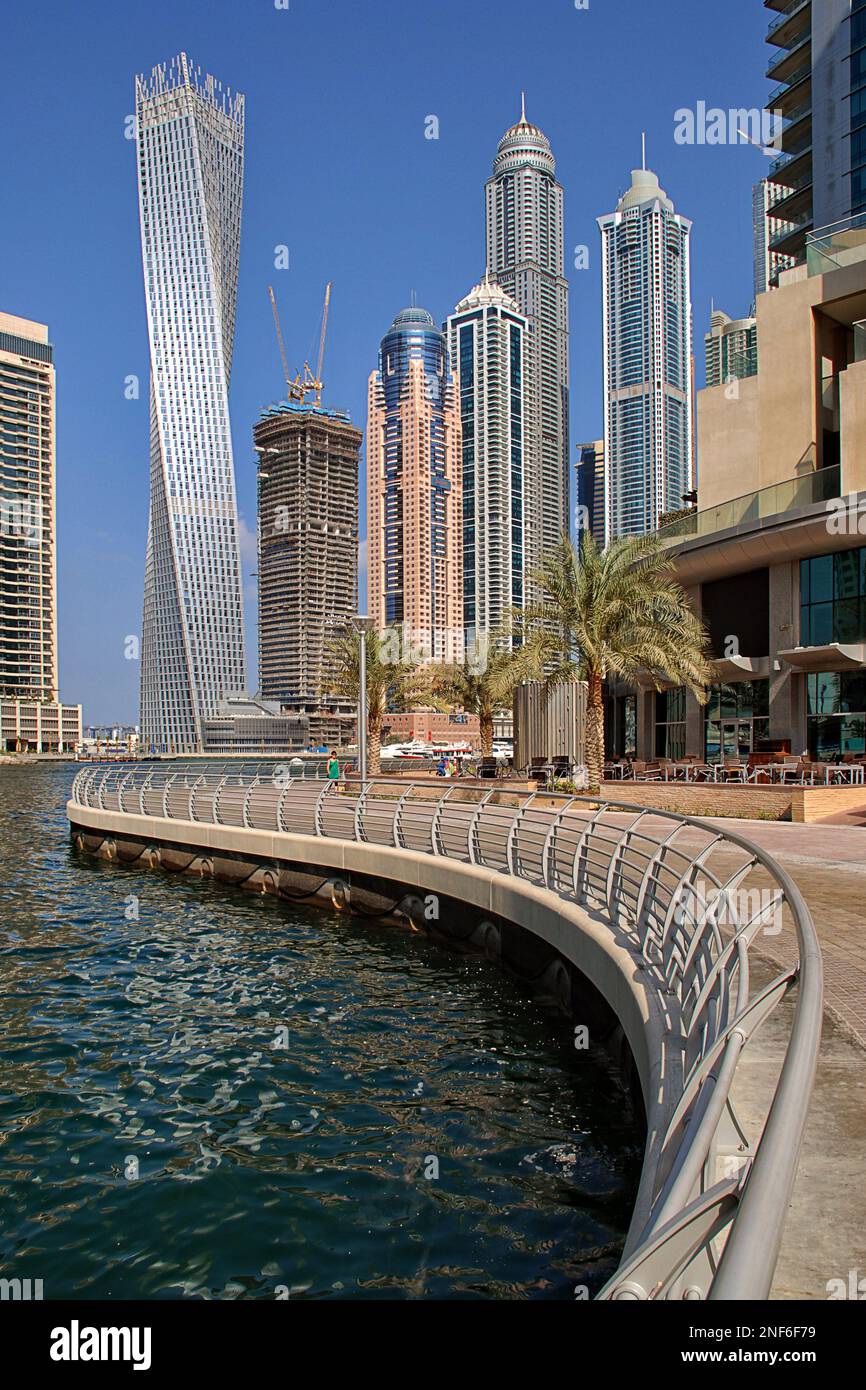 Dubai marina twisted tower cayan hi-res stock photography and images ...
