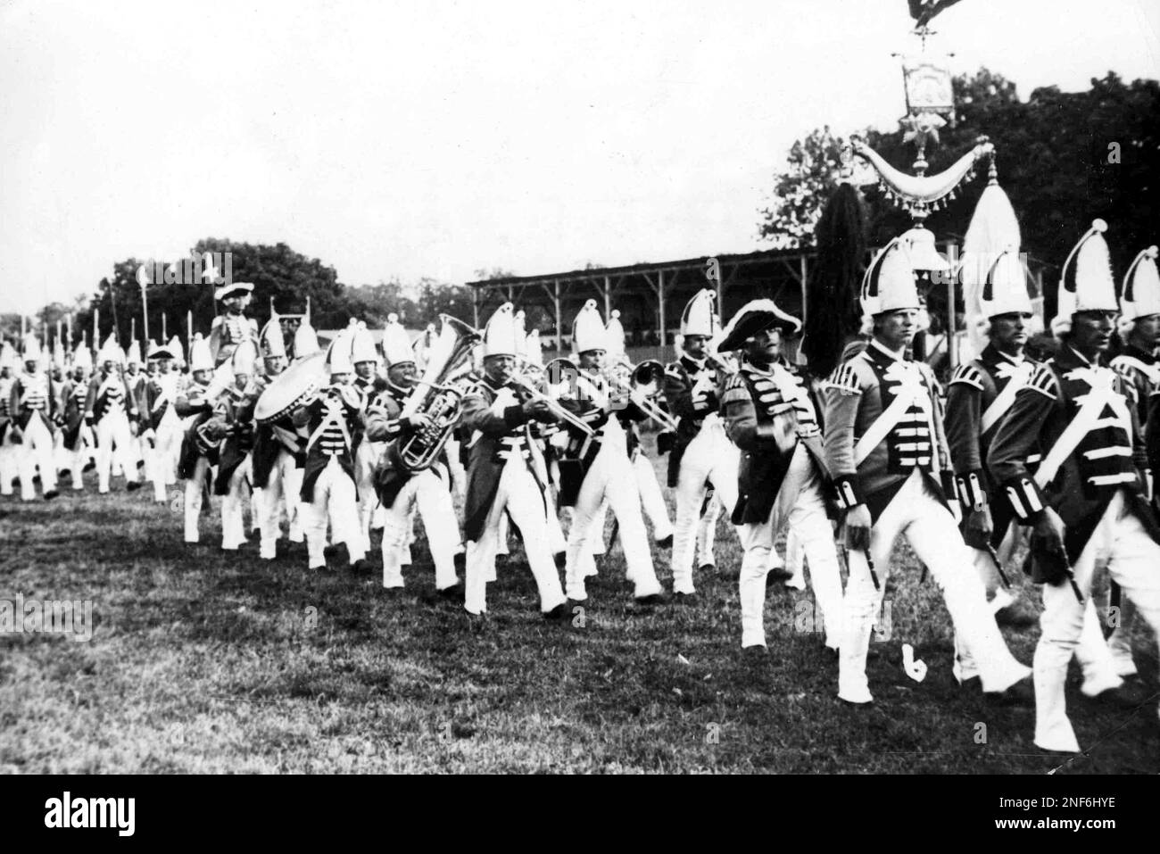 Soldiers from East Prussia, wearing the uniforms of the Guard of the ...