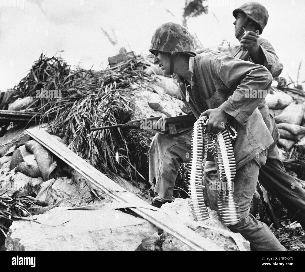 Two Marines stand face to face with death in bitter fighting on Tarawa ...