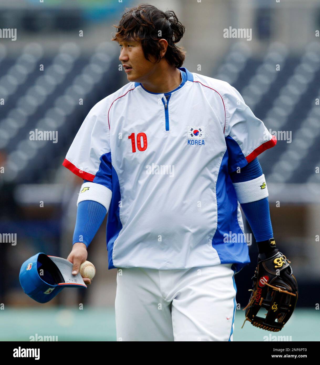 South Korea's Kim Dae Ho during workouts at PETCO Park in San Diego ...