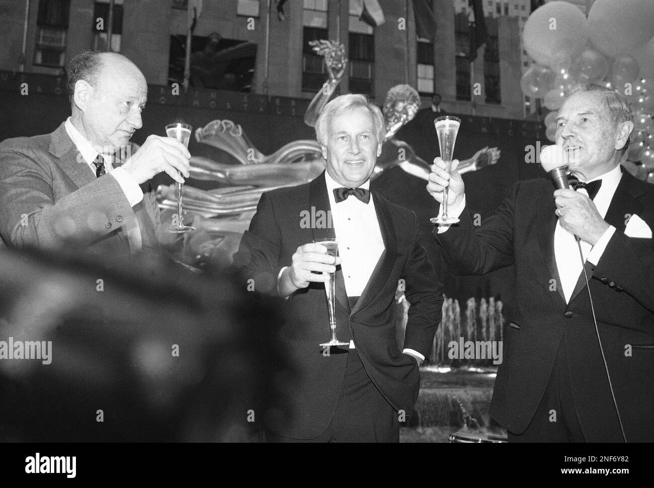 New York City Mayor Edward I. Koch claps while looking down as Dick ...