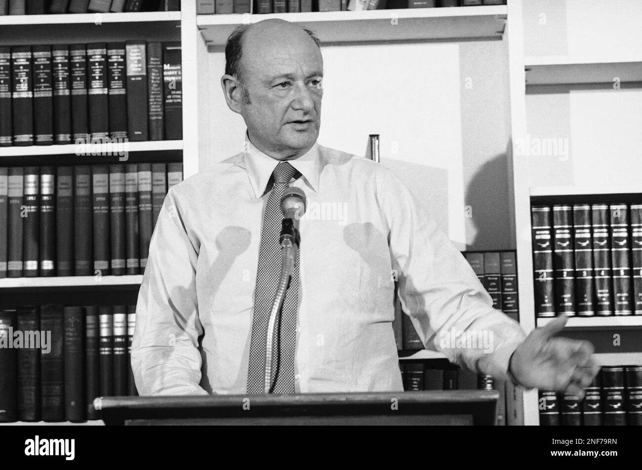 Microphone gesturing leadership standing authority communication hi-res ...