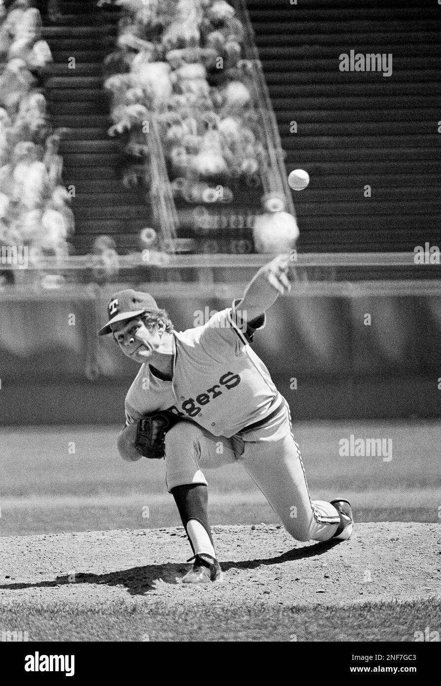 Texas Rangers 18-year-old pitcher David Clyde throws against the ...