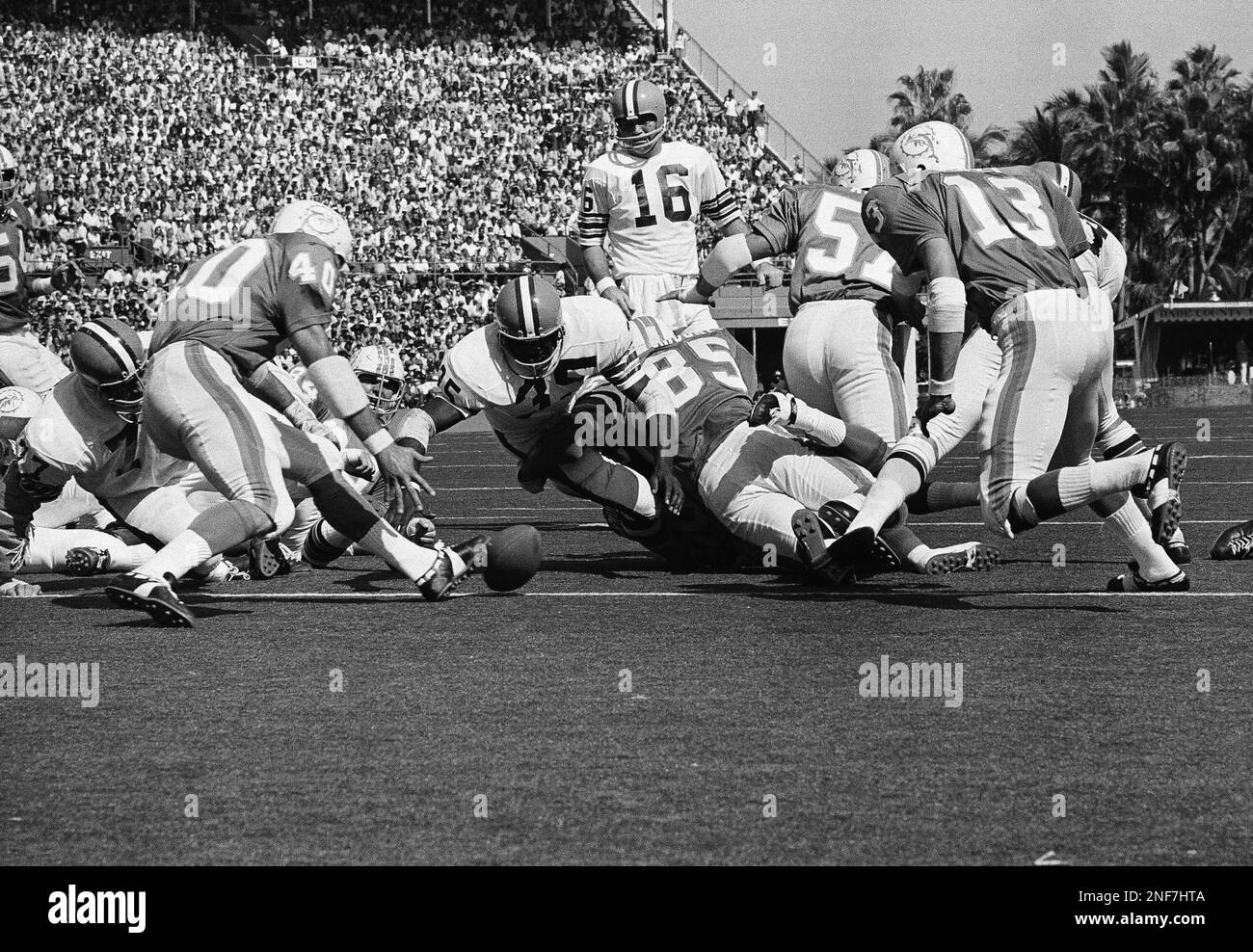Cleveland back Bo Scott (35), fumbled the football on the goal line in ...